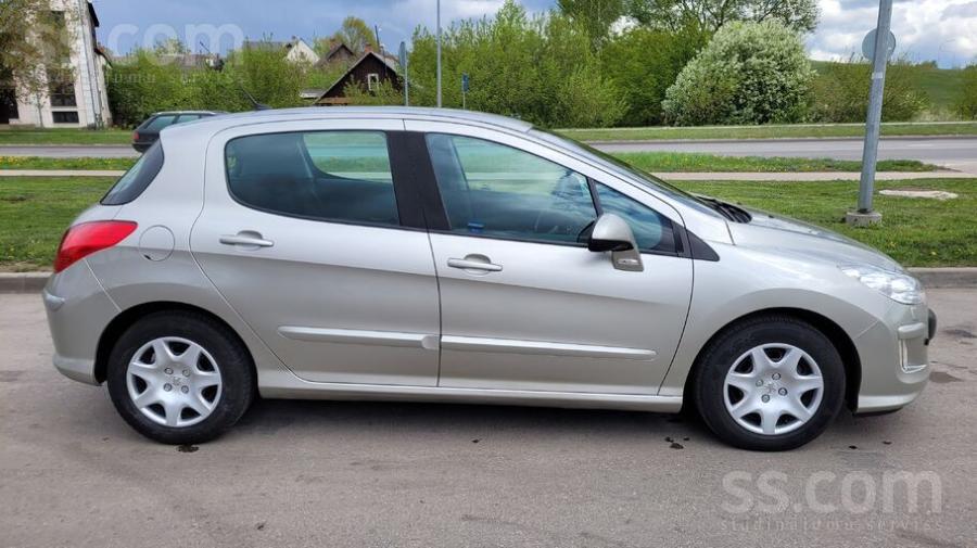 Grey Peugeot 308 2009 in Daugavpils, with an engine capacity of 1.60 L and mileage of 222 thousand km for 850 €, photo 6 on AUTOMOTO.COM.LV
