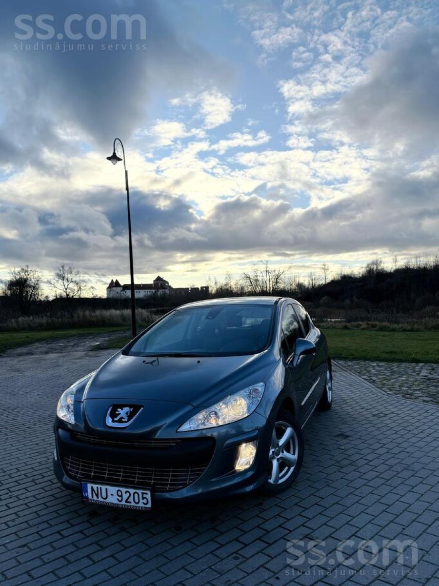 Pelēks Peugeot 308 2009 Bauska, ar dzinēja tilpumu 1.60 L un nobraukumu 119 tūkst. km par 3000 €, foto 1 vietnē AUTOMOTO.COM.LV