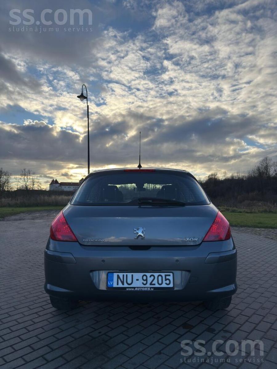 Pelēks Peugeot 308 2009 Bauska, ar dzinēja tilpumu 1.60 L un nobraukumu 119 tūkst. km par 3000 €, foto 5 vietnē AUTOMOTO.COM.LV