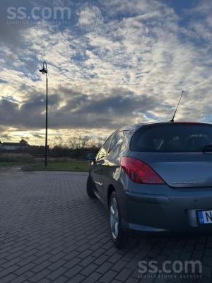 Pelēks Peugeot 308 2009 Bauska, ar dzinēja tilpumu 1.60 L un nobraukumu 119 tūkst. km par 3000 €, foto 6 vietnē AUTOMOTO.COM.LV