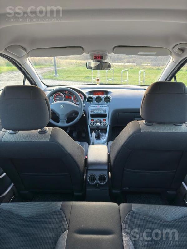 Grey Peugeot 308 2009 in Bauska, with an engine capacity of 1.60 L and mileage of 119 thousand km for 3000 €, photo 7 on AUTOMOTO.COM.LV
