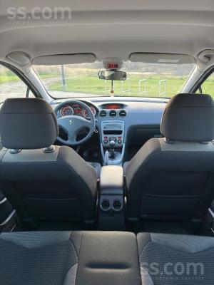 Pelēks Peugeot 308 2009 Bauska, ar dzinēja tilpumu 1.60 L un nobraukumu 119 tūkst. km par 3000 €, foto 8 vietnē AUTOMOTO.COM.LV