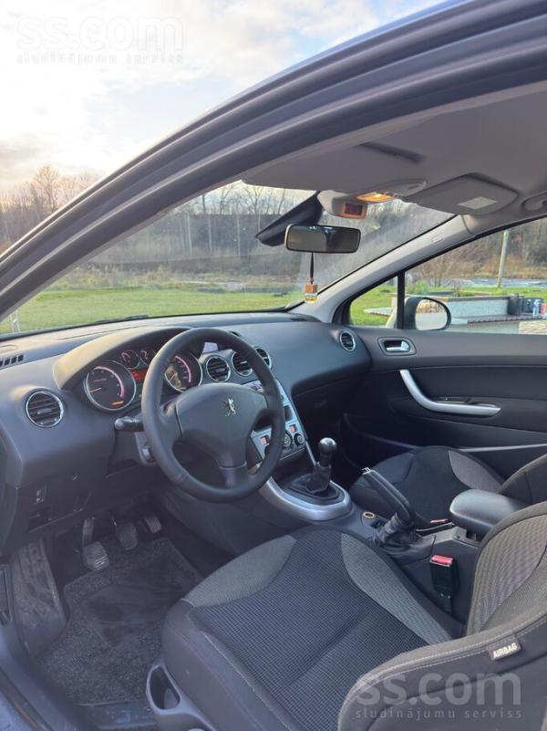 Grey Peugeot 308 2009 in Bauska, with an engine capacity of 1.60 L and mileage of 119 thousand km for 3000 €, photo 8 on AUTOMOTO.COM.LV
