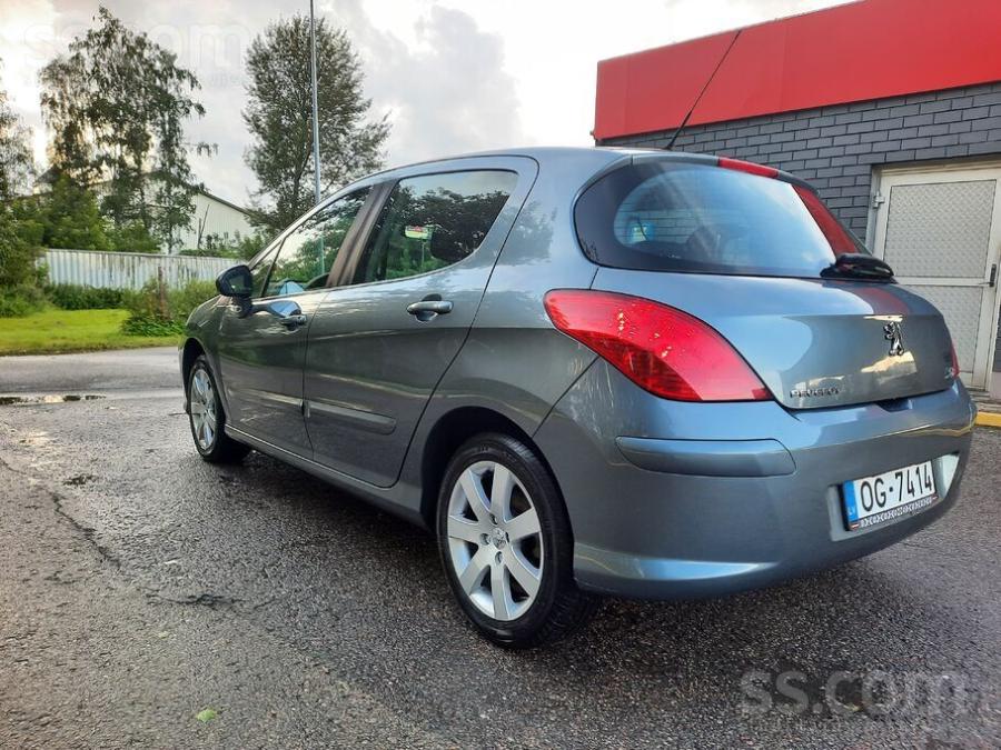 Pelēks Peugeot 308 2009 Rīga, ar dzinēja tilpumu 1.60 L un nobraukumu 213 tūkst. km par 1990 €, foto 4 vietnē AUTOMOTO.COM.LV