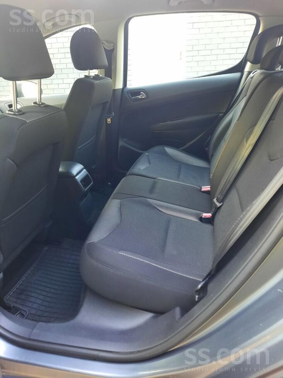 Pelēks Peugeot 308 2009 Rīga, ar dzinēja tilpumu 1.60 L un nobraukumu 213 tūkst. km par 1990 €, foto 7 vietnē AUTOMOTO.COM.LV