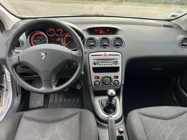 Pelēks Peugeot 308 2009 Šakiai, ar dzinēja tilpumu 1.60 L un nobraukumu 185 tūkst. km par 1700 €, foto 8 vietnē AUTOMOTO.COM.LV
