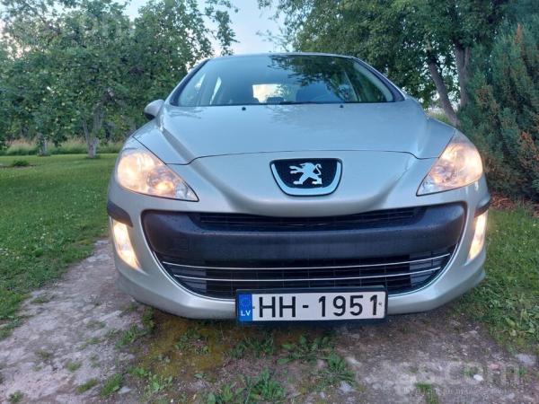 Pelēks Peugeot 308 2009 Aizkraukle, ar dzinēja tilpumu 1.60 L un nobraukumu 121 tūkst. km par 2750 €, foto 3 vietnē AUTOMOTO.COM.LV