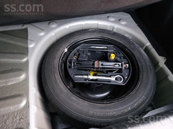 Pelēks Peugeot 308 2009 Aizkraukle, ar dzinēja tilpumu 1.60 L un nobraukumu 121 tūkst. km par 2750 €, foto 6 vietnē AUTOMOTO.COM.LV
