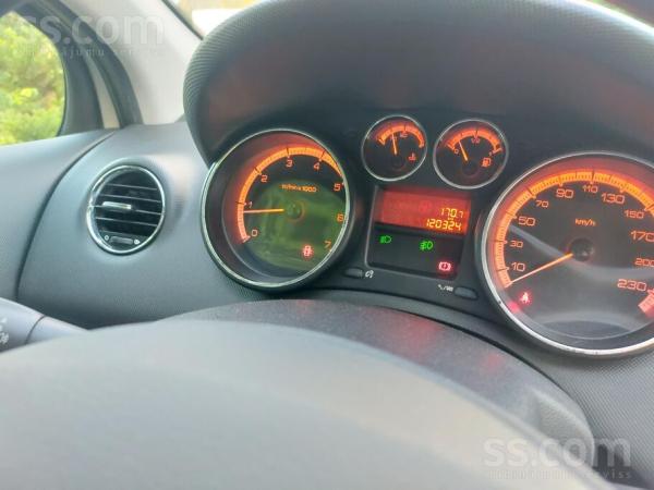 Pelēks Peugeot 308 2009 Aizkraukle, ar dzinēja tilpumu 1.60 L un nobraukumu 121 tūkst. km par 2750 €, foto 9 vietnē AUTOMOTO.COM.LV
