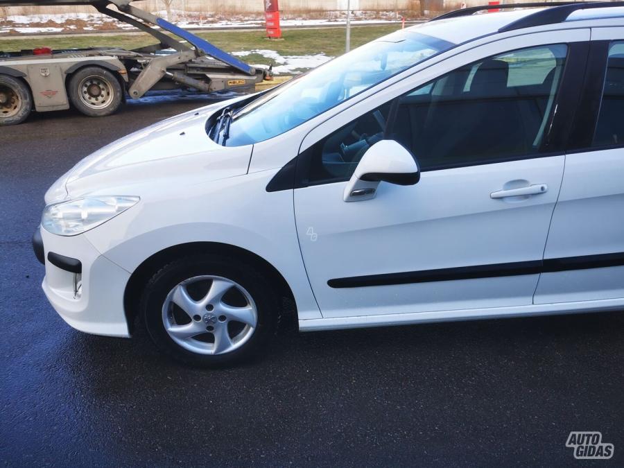 Grey Peugeot 308 2010 in Klaipeda, with an engine capacity of 1.60 L and mileage of 163 thousand km for 2990 €, photo 9 on AUTOMOTO.COM.LV