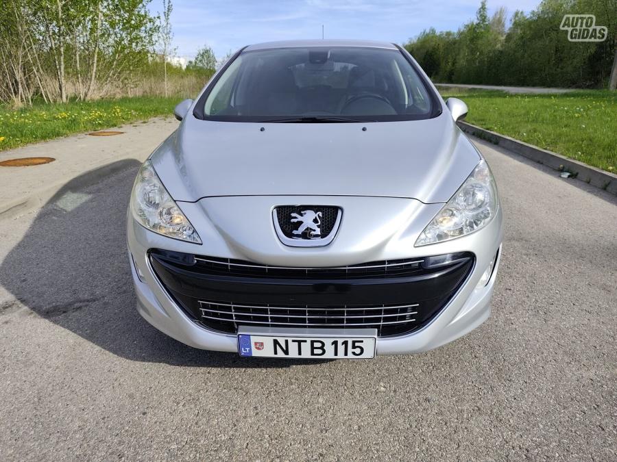Pelēks Peugeot 308 2010 Utena, ar dzinēja tilpumu 1.60 L un nobraukumu 187 tūkst. km par 2300 €, foto 3 vietnē AUTOMOTO.COM.LV