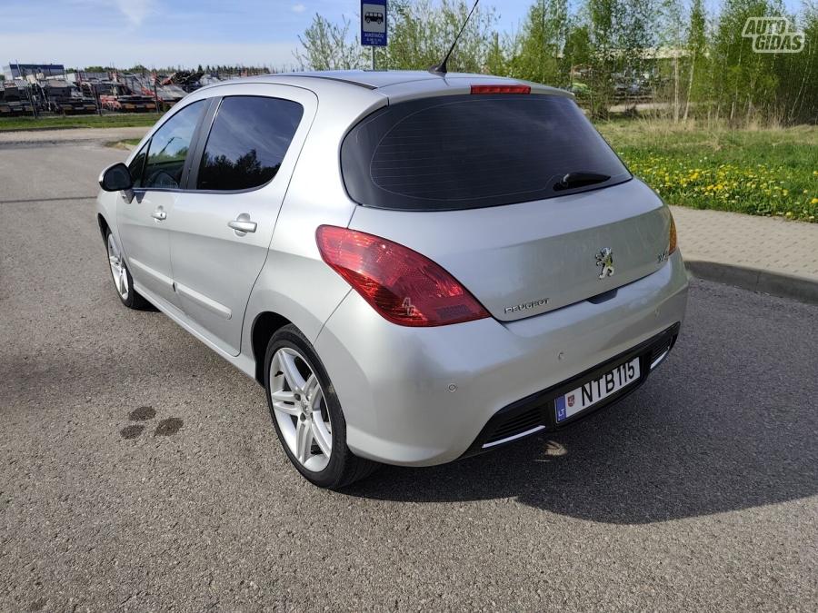 Pelēks Peugeot 308 2010 Utena, ar dzinēja tilpumu 1.60 L un nobraukumu 187 tūkst. km par 2300 €, foto 8 vietnē AUTOMOTO.COM.LV
