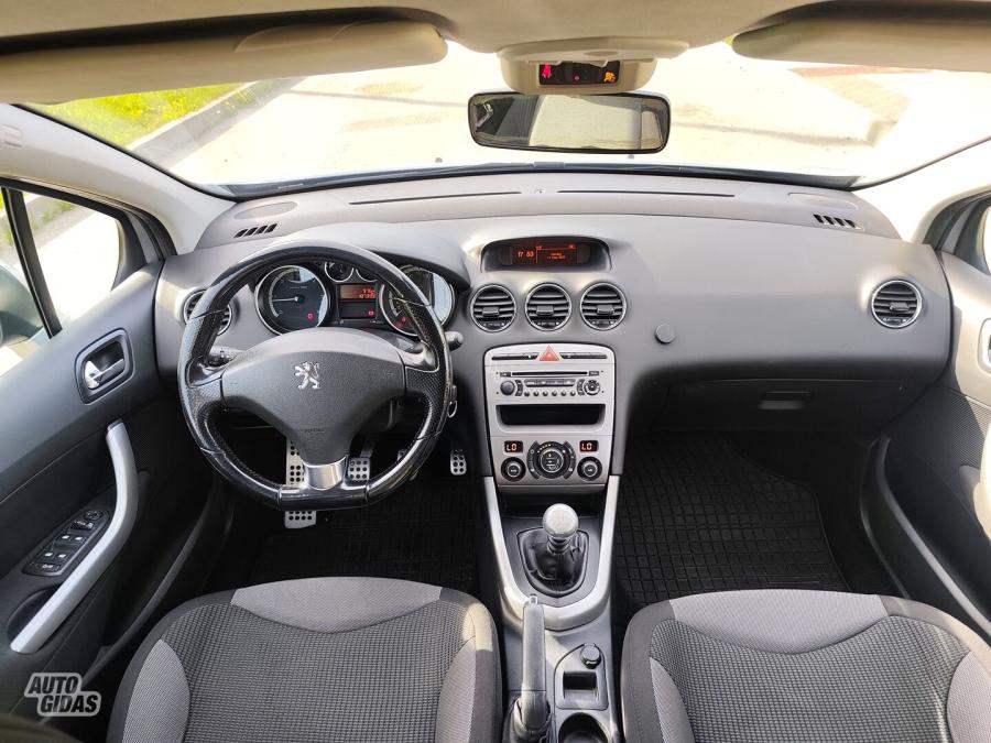 Pelēks Peugeot 308 2010 Utena, ar dzinēja tilpumu 1.60 L un nobraukumu 187 tūkst. km par 2300 €, foto 14 vietnē AUTOMOTO.COM.LV