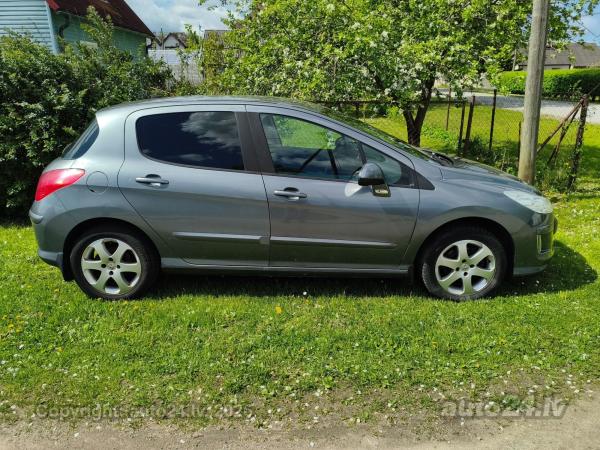 Grey Peugeot 308 2010 in Tallinn, with an engine capacity of 1.60 L and mileage of 170 thousand km for 2500 €, photo 4 on AUTOMOTO.COM.LV