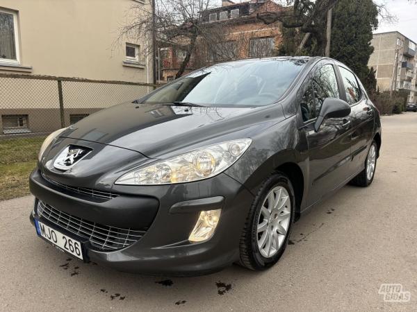 Pelēks Peugeot 308 2010 Kauņa, ar dzinēja tilpumu 1.60 L un nobraukumu 115 tūkst. km par 2390 €, foto 2 vietnē AUTOMOTO.COM.LV