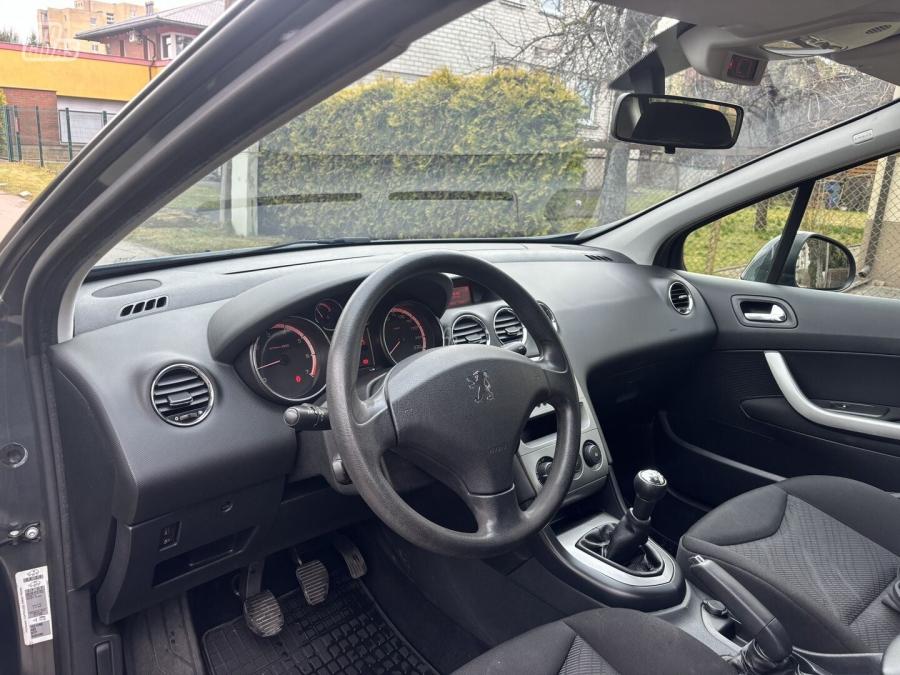 Pelēks Peugeot 308 2010 Kauņa, ar dzinēja tilpumu 1.60 L un nobraukumu 115 tūkst. km par 2390 €, foto 12 vietnē AUTOMOTO.COM.LV