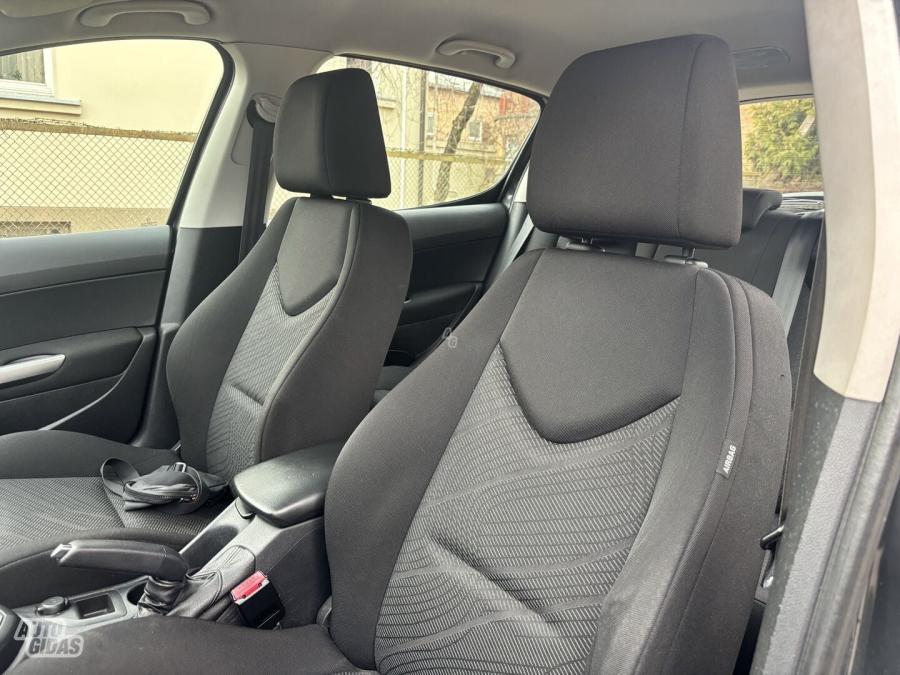 Pelēks Peugeot 308 2010 Kauņa, ar dzinēja tilpumu 1.60 L un nobraukumu 115 tūkst. km par 2390 €, foto 14 vietnē AUTOMOTO.COM.LV