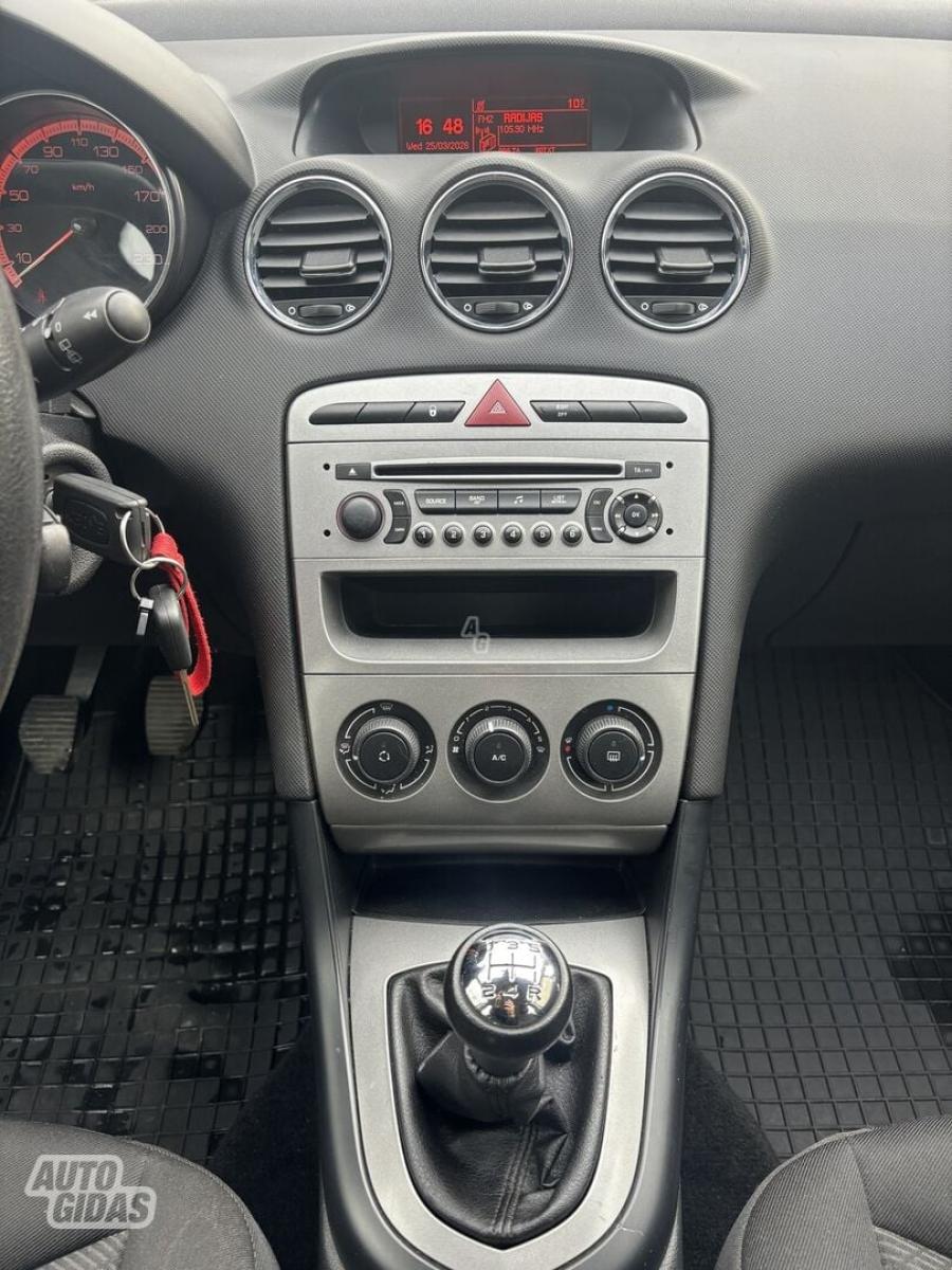 Pelēks Peugeot 308 2010 Kauņa, ar dzinēja tilpumu 1.60 L un nobraukumu 115 tūkst. km par 2390 €, foto 19 vietnē AUTOMOTO.COM.LV
