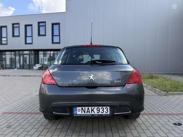 Grey Peugeot 308 2010 in Vilnius, with an engine capacity of 1.60 L and mileage of 246 thousand km for 3000 €, photo 5 on AUTOMOTO.COM.LV