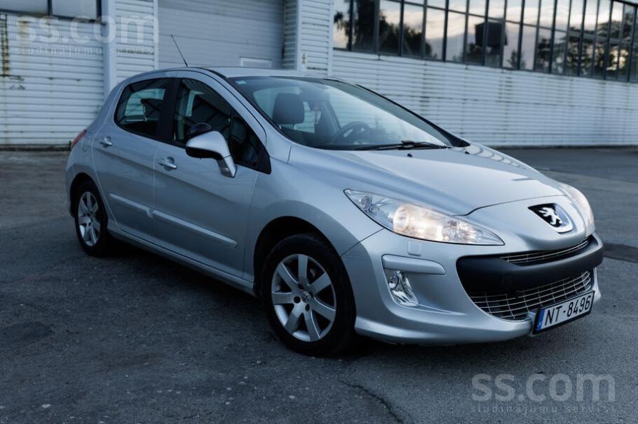 Grey Peugeot 308 2010 in Riga, with an engine capacity of 1.60 L and mileage of 190 thousand km for 2500 €, photo 4 on AUTOMOTO.COM.LV