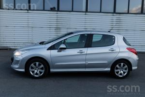 Grey Peugeot 308 2010 in Riga, with an engine capacity of 1.60 L and mileage of 190 thousand km for 2500 €, photo 5 on AUTOMOTO.COM.LV