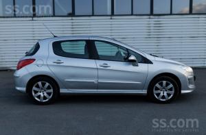 Grey Peugeot 308 2010 in Riga, with an engine capacity of 1.60 L and mileage of 190 thousand km for 2500 €, photo 11 on AUTOMOTO.COM.LV