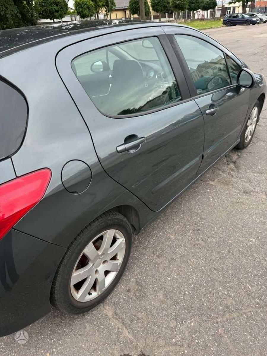Grey Peugeot 308 2010 in Kaunas, with an engine capacity of 1.60 L and mileage of 205 thousand km for 2000 €, photo 5 on AUTOMOTO.COM.LV