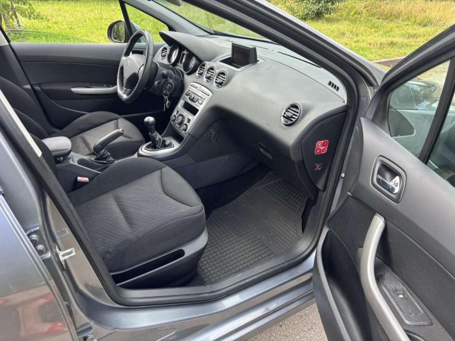 Pelēks Peugeot 308 2010 Kauņa, ar dzinēja tilpumu 1.56 L un nobraukumu 260 tūkst. km par 1799 €, foto 11 vietnē AUTOMOTO.COM.LV