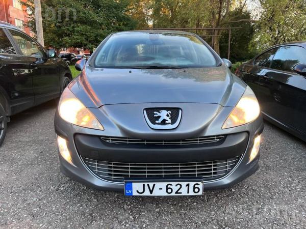 Grey Peugeot 308 2010 in Liepaja, with an engine capacity of 1.60 L and mileage of 221 thousand km for 2300 €, photo 1 on AUTOMOTO.COM.LV