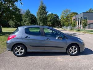 Grey Peugeot 308 2010 in Liepaja, with an engine capacity of 1.60 L and mileage of 221 thousand km for 2300 €, photo 7 on AUTOMOTO.COM.LV