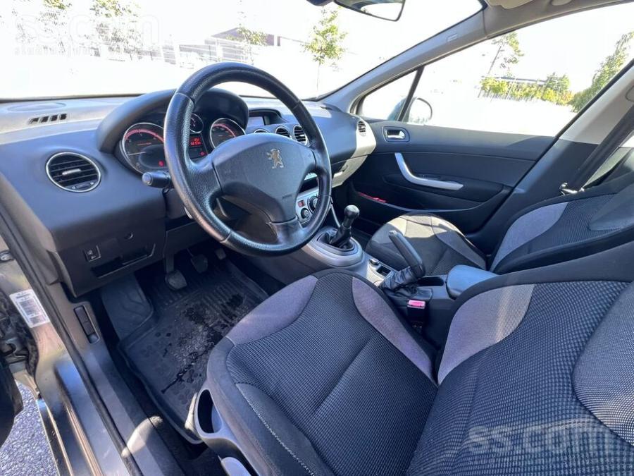 Grey Peugeot 308 2010 in Liepaja, with an engine capacity of 1.60 L and mileage of 221 thousand km for 2300 €, photo 11 on AUTOMOTO.COM.LV