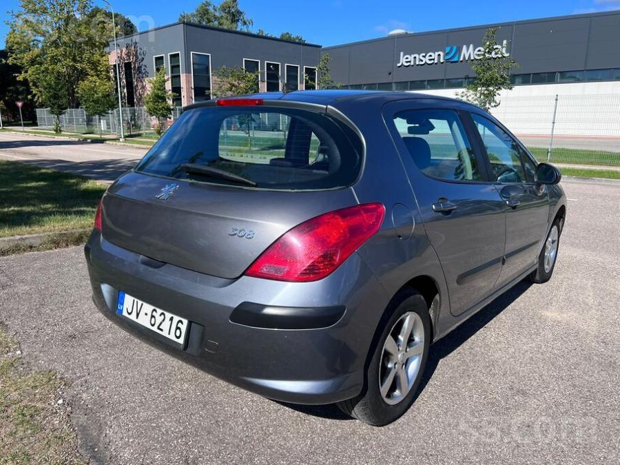 Grey Peugeot 308 2010 in Liepaja, with an engine capacity of 1.60 L and mileage of 221 thousand km for 2300 €, photo 16 on AUTOMOTO.COM.LV