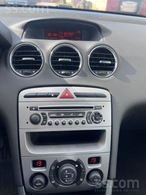Grey Peugeot 308 2010 in Liepaja, with an engine capacity of 1.60 L and mileage of 221 thousand km for 2300 €, photo 32 on AUTOMOTO.COM.LV