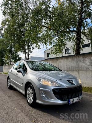 Grey Peugeot 308 2010 in Riga, with an engine capacity of 1.60 L and mileage of 188 thousand km for 2600 €, photo 1 on AUTOMOTO.COM.LV