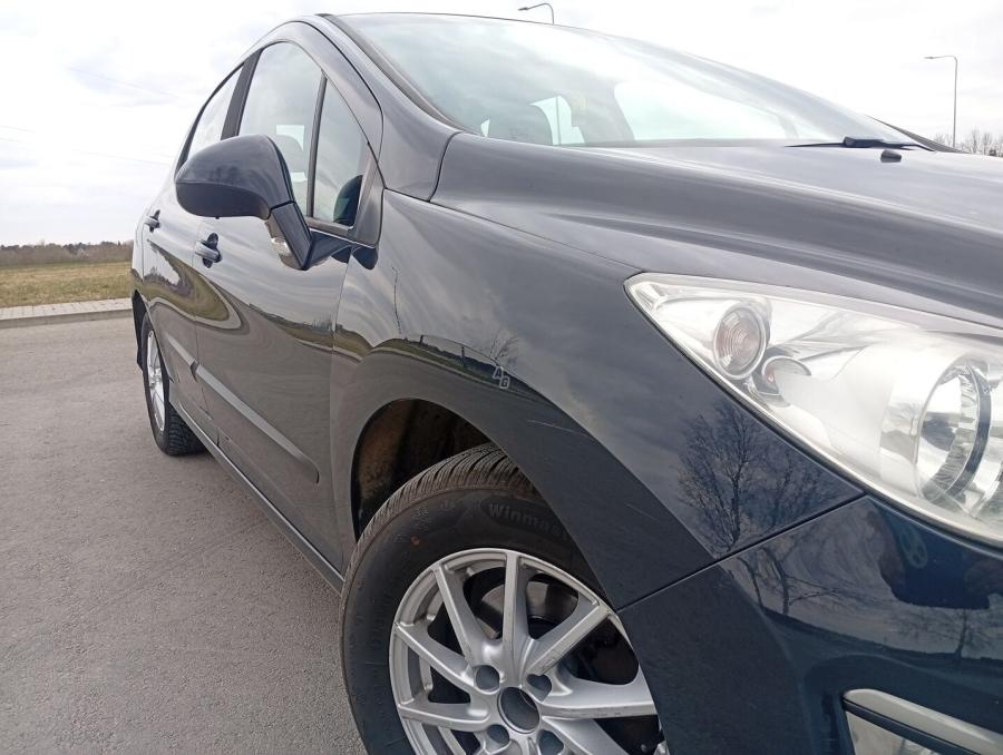 Grey Peugeot 308 2011 in Vilnius, with an engine capacity of 1.60 L and mileage of 320 thousand km for 1800 €, photo 12 on AUTOMOTO.COM.LV