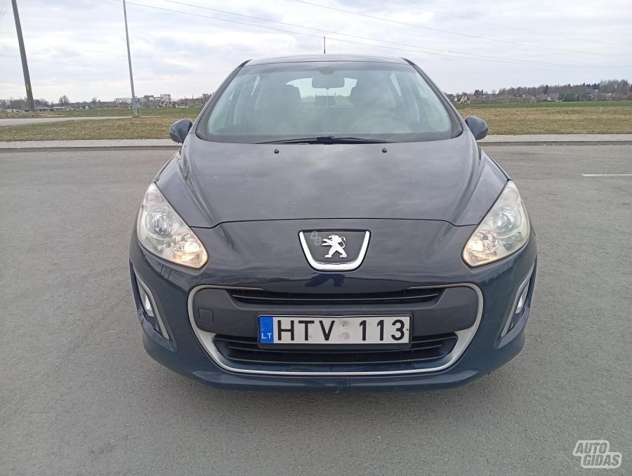 Pelēks Peugeot 308 2011 Viļņa, ar dzinēja tilpumu 1.60 L un nobraukumu 320 tūkst. km par 1800 €, foto 3 vietnē AUTOMOTO.COM.LV
