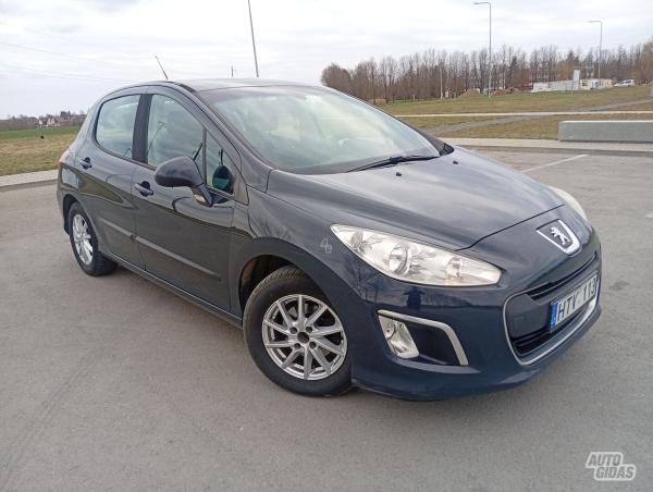 Pelēks Peugeot 308 2011 Viļņa, ar dzinēja tilpumu 1.60 L un nobraukumu 320 tūkst. km par 1800 €, foto 3 vietnē AUTOMOTO.COM.LV
