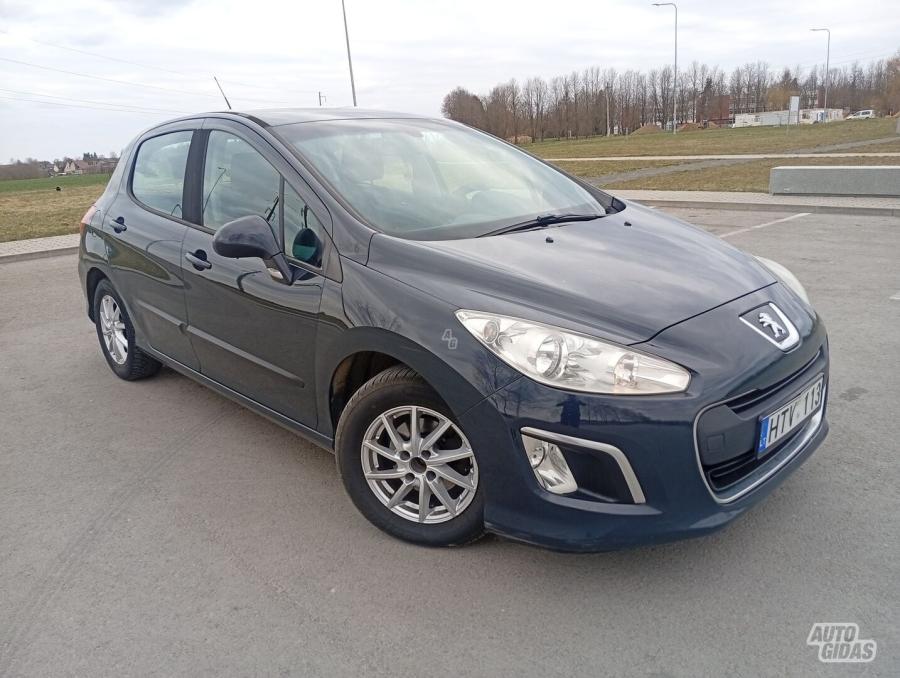 Pelēks Peugeot 308 2011 Viļņa, ar dzinēja tilpumu 1.60 L un nobraukumu 320 tūkst. km par 1800 €, foto 4 vietnē AUTOMOTO.COM.LV