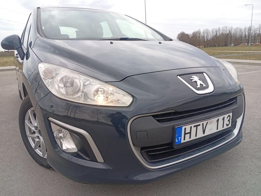 Pelēks Peugeot 308 2011 Viļņa, ar dzinēja tilpumu 1.60 L un nobraukumu 320 tūkst. km par 1800 €, foto 10 vietnē AUTOMOTO.COM.LV