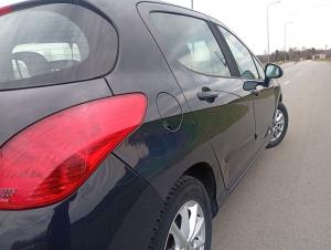 Pelēks Peugeot 308 2011 Viļņa, ar dzinēja tilpumu 1.60 L un nobraukumu 320 tūkst. km par 1800 €, foto 13 vietnē AUTOMOTO.COM.LV