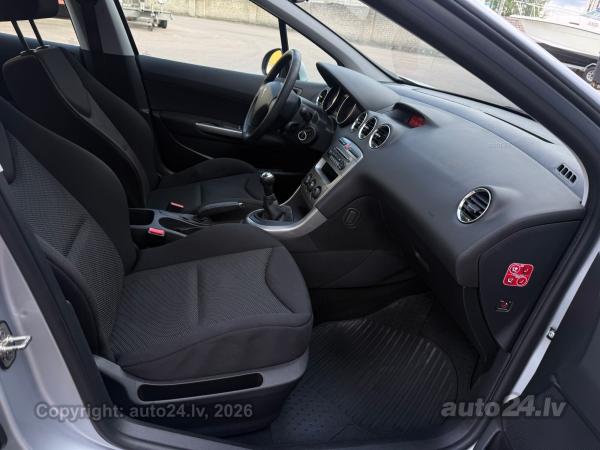 Grey Peugeot 308 2011 in Tallinn, with an engine capacity of 1.40 L and mileage of 64 thousand km for 3790 €, photo 8 on AUTOMOTO.COM.LV
