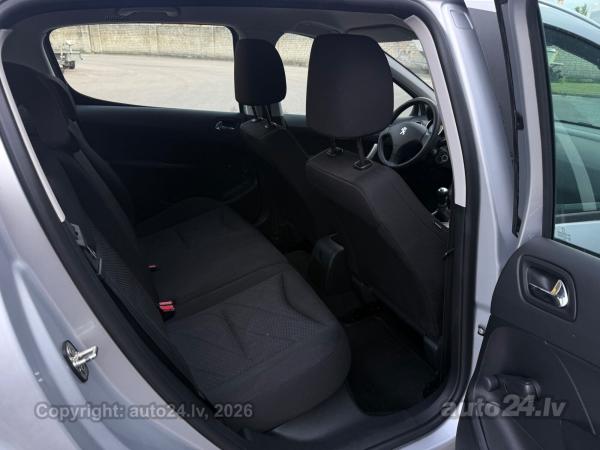 Grey Peugeot 308 2011 in Tallinn, with an engine capacity of 1.40 L and mileage of 64 thousand km for 3790 €, photo 9 on AUTOMOTO.COM.LV
