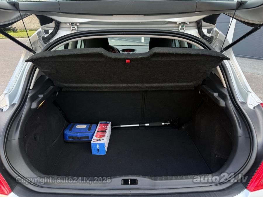 Grey Peugeot 308 2011 in Tallinn, with an engine capacity of 1.40 L and mileage of 64 thousand km for 3790 €, photo 12 on AUTOMOTO.COM.LV