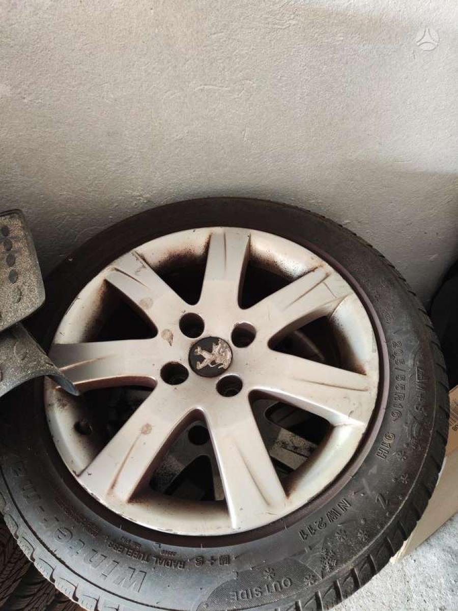 Grey Peugeot 308 2011 in Kaunas, with an engine capacity of 1.56 L and mileage of 300 thousand km for 3400 €, photo 13 on AUTOMOTO.COM.LV