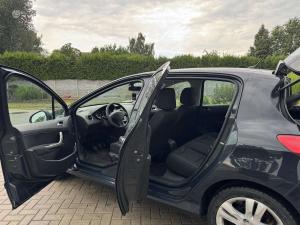 Pelēks Peugeot 308 2011 Tauragė, ar dzinēja tilpumu 1.56 L un nobraukumu 182 tūkst. km par 2480 €, foto 16 vietnē AUTOMOTO.COM.LV