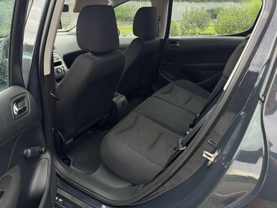 Pelēks Peugeot 308 2011 Tauragė, ar dzinēja tilpumu 1.56 L un nobraukumu 182 tūkst. km par 2480 €, foto 17 vietnē AUTOMOTO.COM.LV