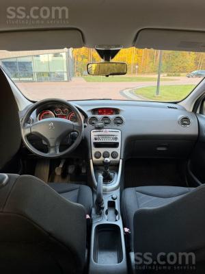Grey Peugeot 308 2011 in Riga, with an engine capacity of 1.60 L and mileage of 135 thousand km for 1699 €, photo 10 on AUTOMOTO.COM.LV