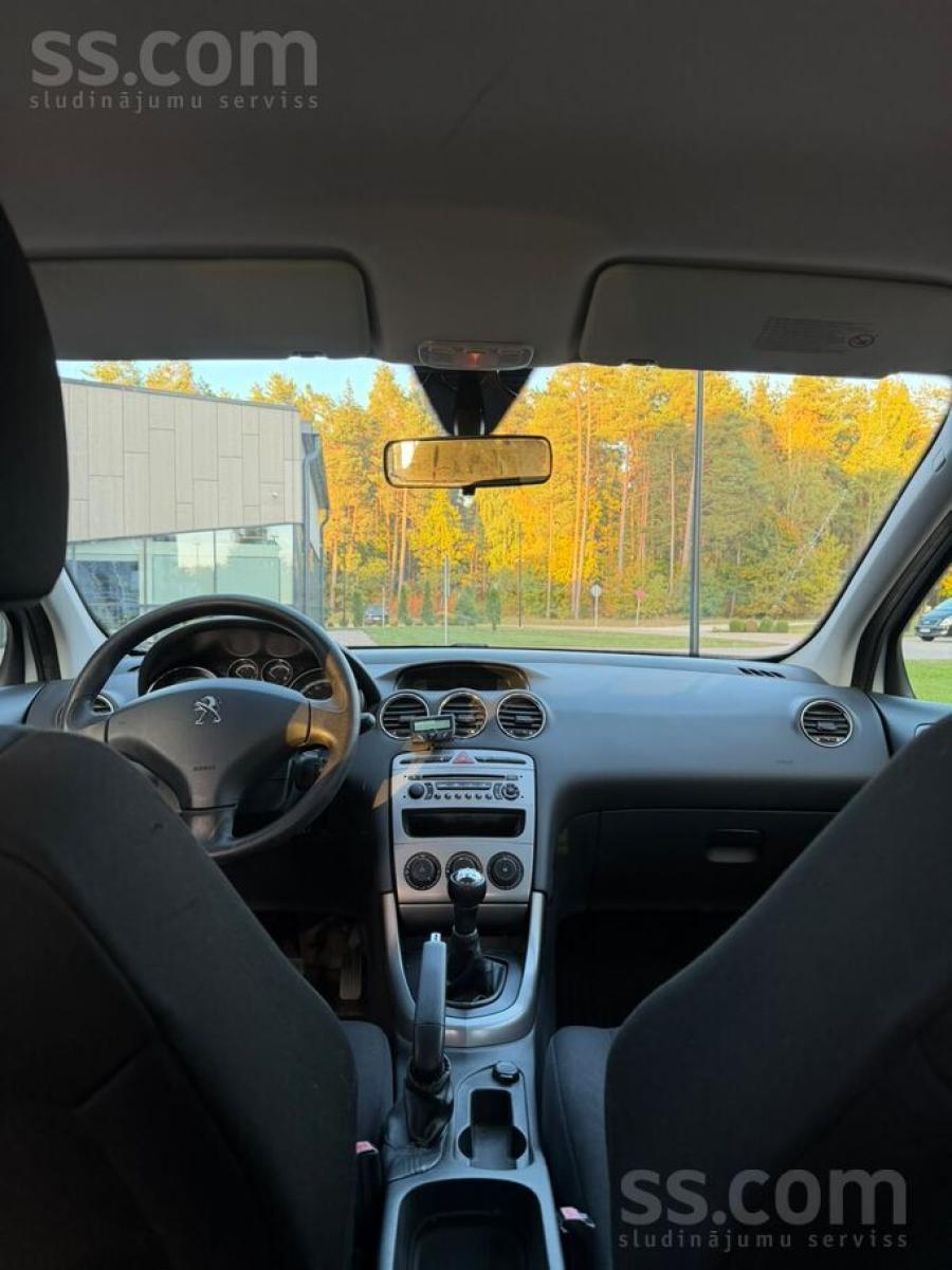 Grey Peugeot 308 2011 in Riga, with an engine capacity of 1.60 L and mileage of 135 thousand km for 1699 €, photo 13 on AUTOMOTO.COM.LV