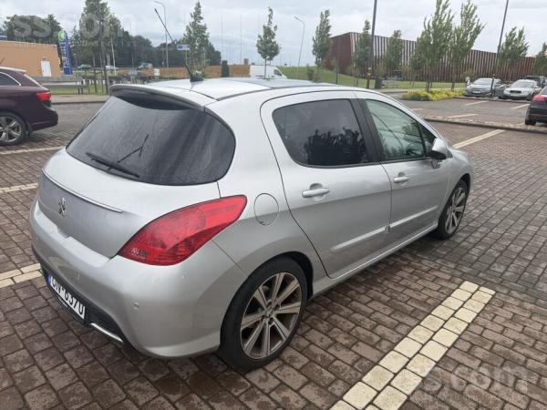 Grey Peugeot 308 2012 in Ventspils, with an engine capacity of 2.00 L and mileage of 199 thousand km for 4000 €, photo 4 on AUTOMOTO.COM.LV