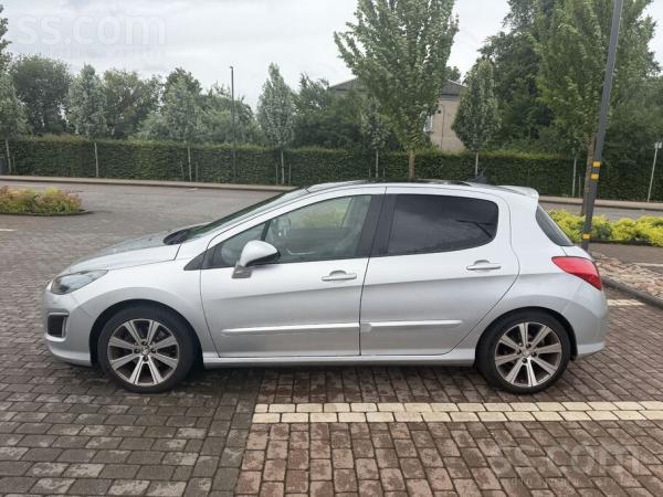 Grey Peugeot 308 2012 in Ventspils, with an engine capacity of 2.00 L and mileage of 199 thousand km for 4000 €, photo 6 on AUTOMOTO.COM.LV